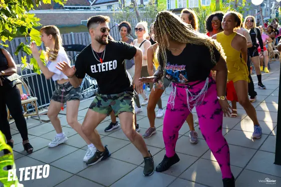 EL TETEO 2025: Een Weekend Vol Caribische Passie en Verbinding in ...